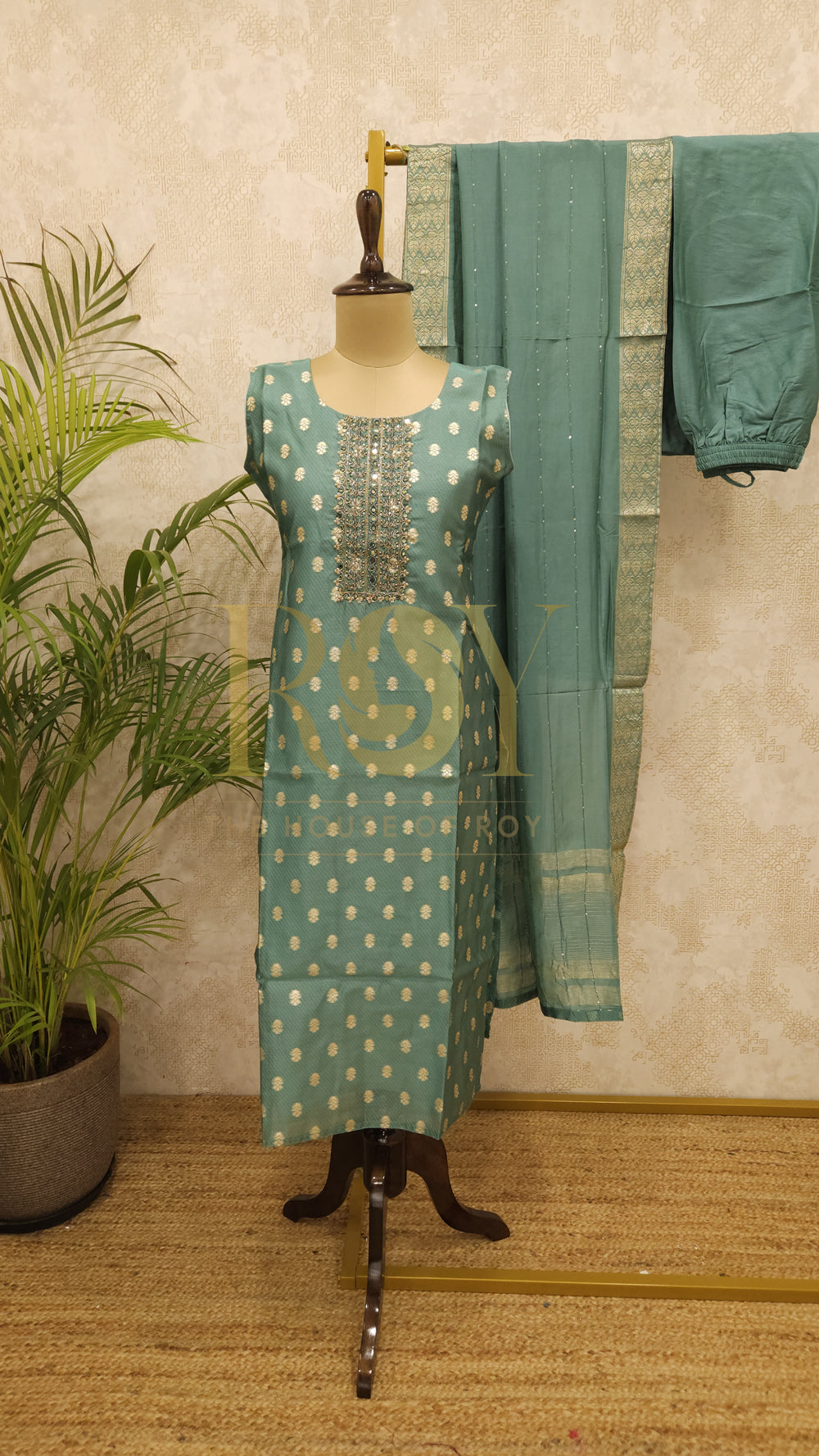 Seagreen Brocade Chudi Set – The House Of Roy
